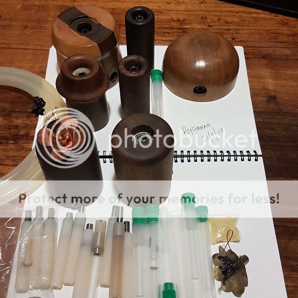 Log Vape collection: aromazap's, underdog's, heat Island's, purple days ...